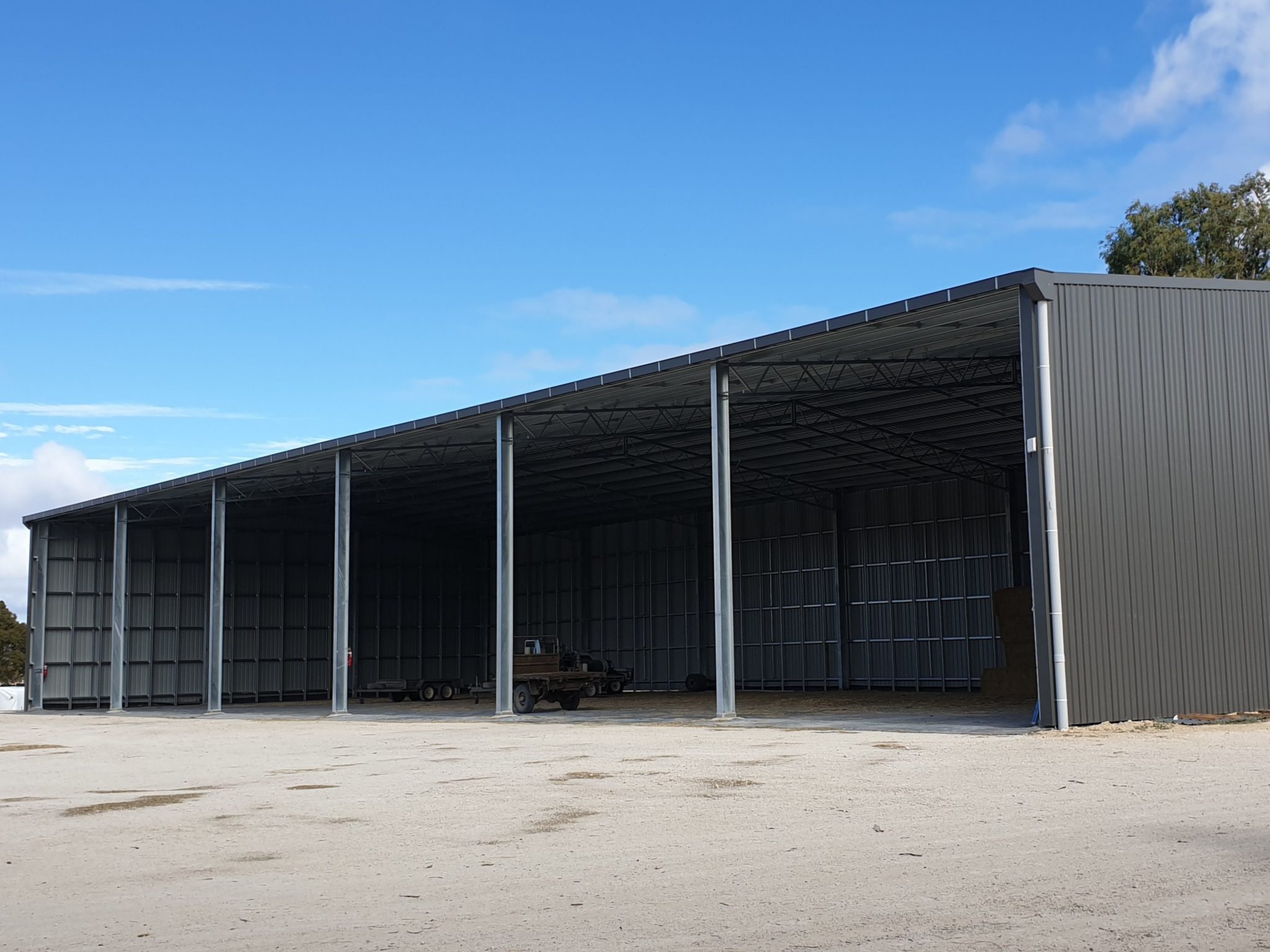 48m x 21m x 7.5m open-front hay shed - Action Steel