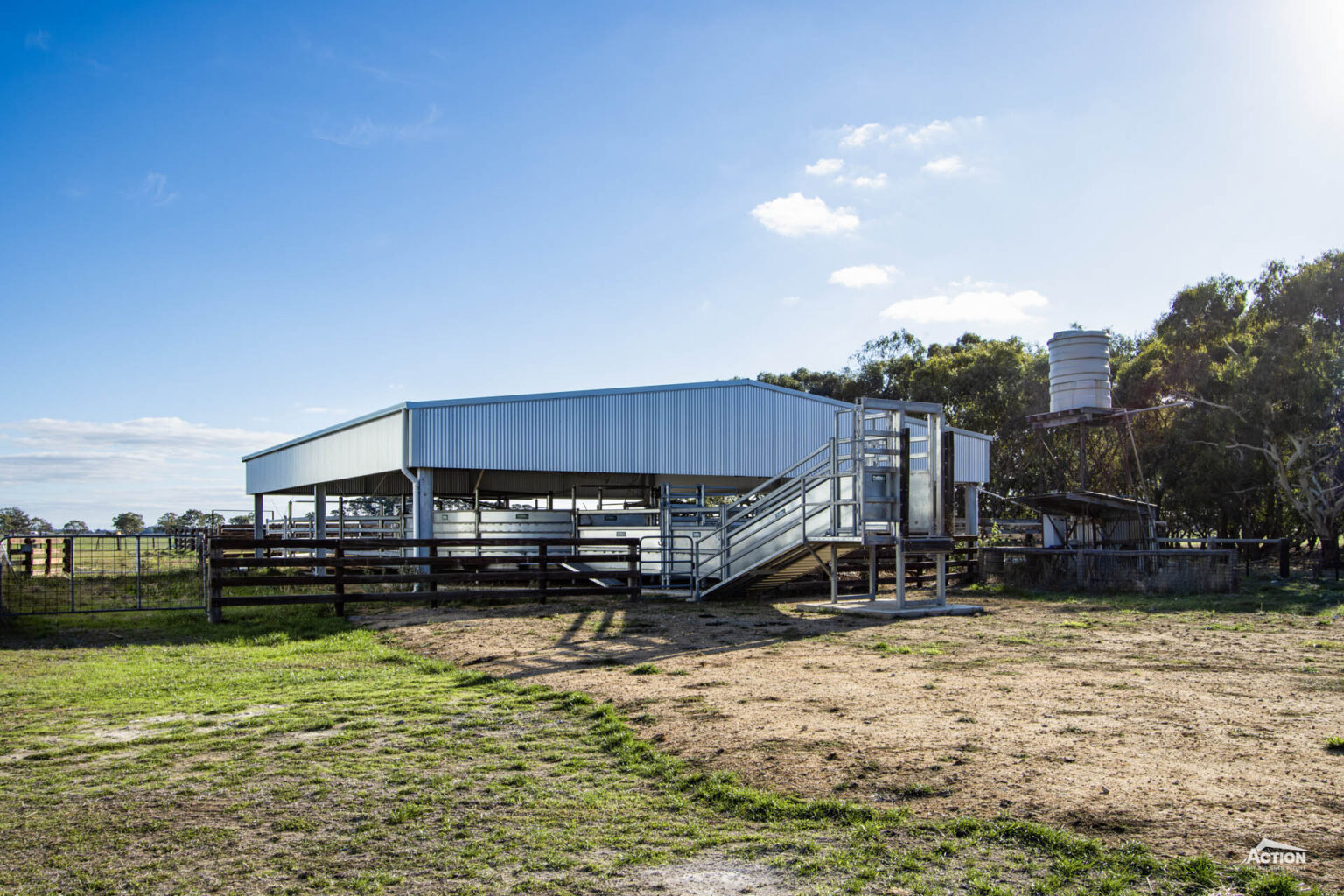 17m x 15m x 3.5m cattle yard cover - Action Steel